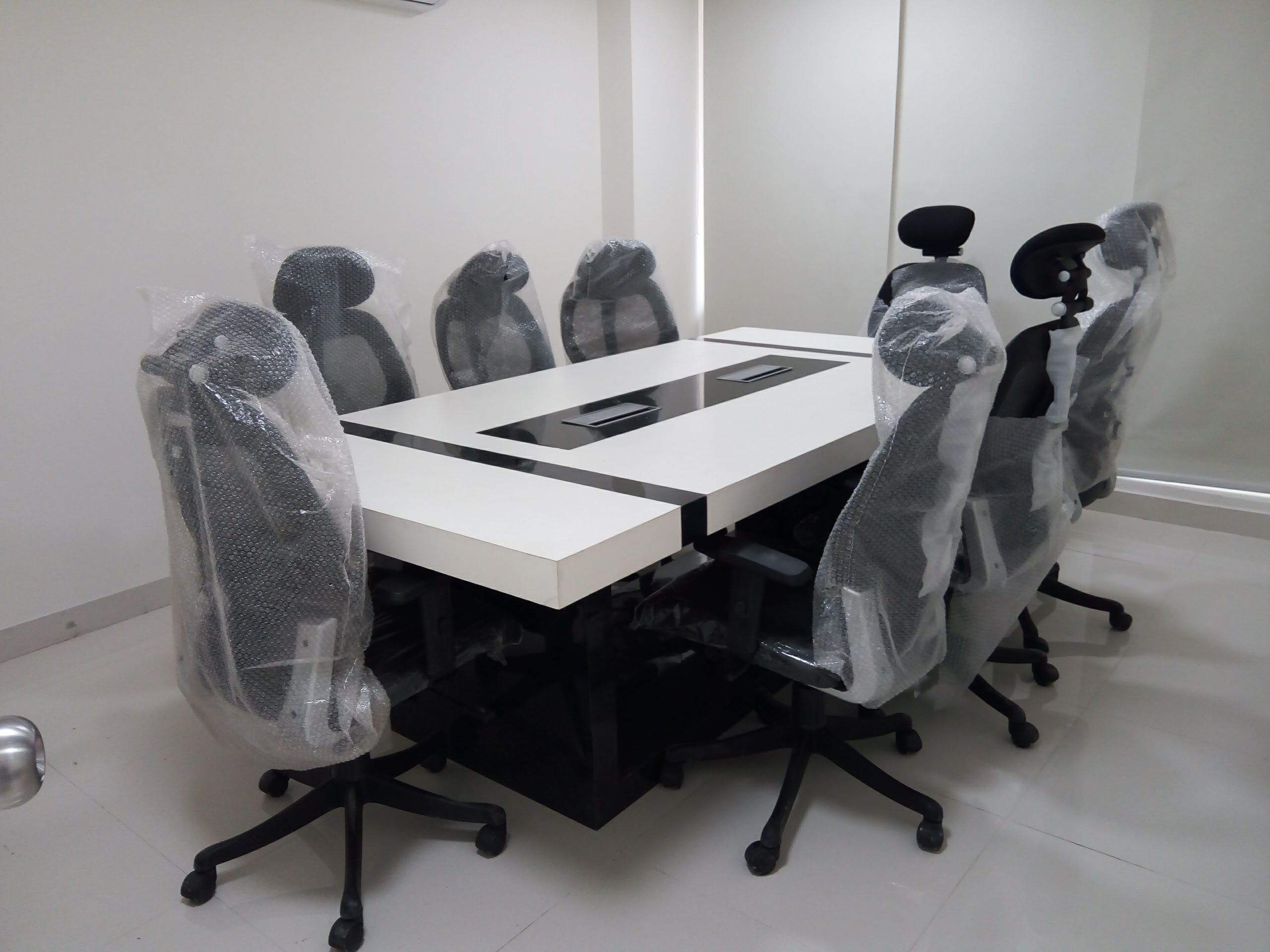 Serve Desk - VTC Gallery