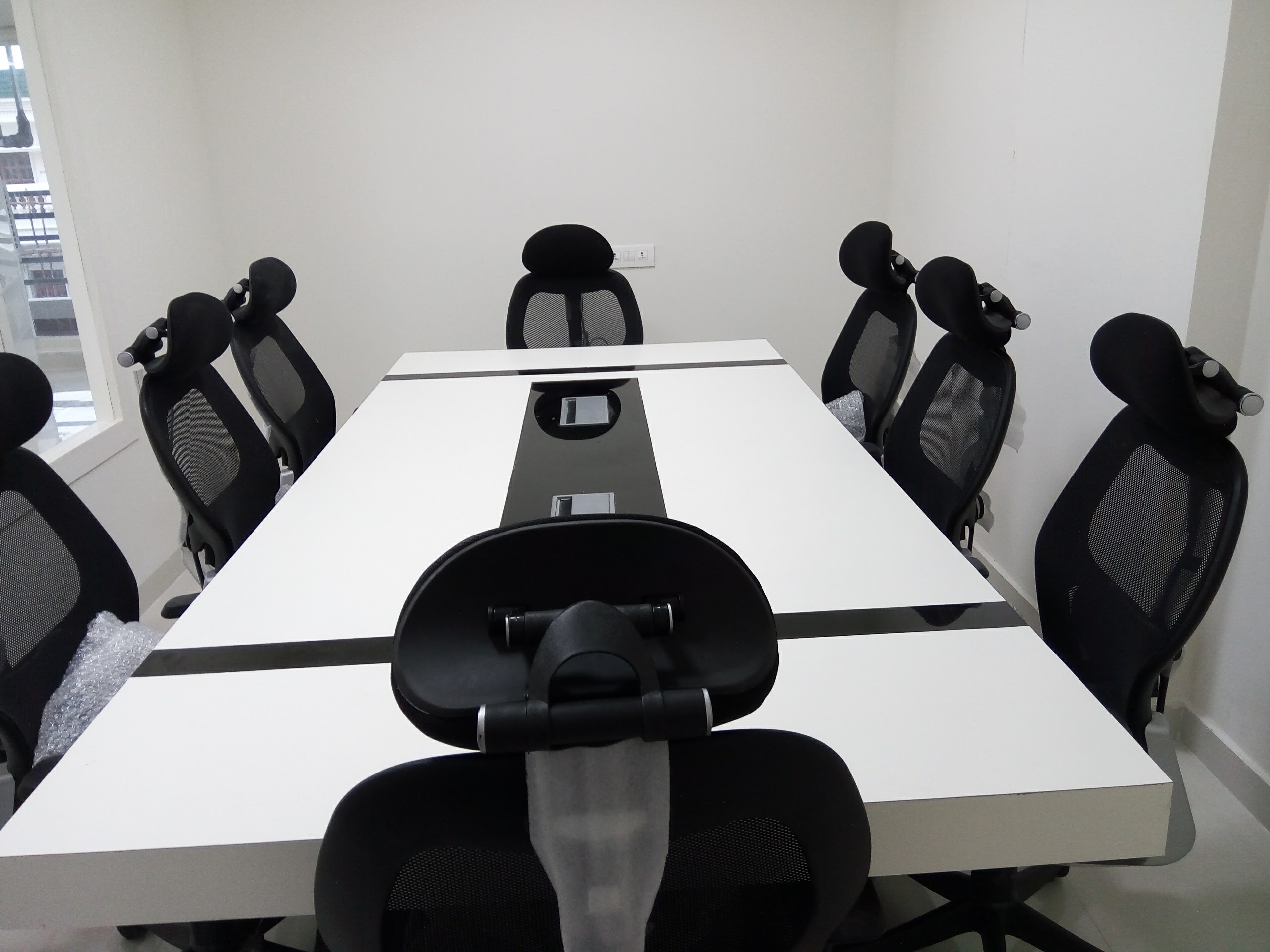 Serve Desk - VTC Gallery